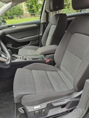 Pelēks Volkswagen Passat B8 2022 Rīga, ar dzinēja tilpumu 1.50 L un nobraukumu 97 tūkst. km par 17300 €, foto 19 vietnē AUTOMOTO.COM.LV