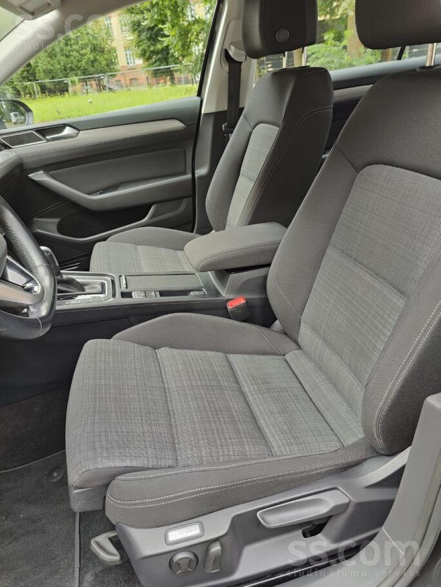 Pelēks Volkswagen Passat B8 2022 Rīga, ar dzinēja tilpumu 1.50 L un nobraukumu 97 tūkst. km par 17300 €, foto 19 vietnē AUTOMOTO.COM.LV