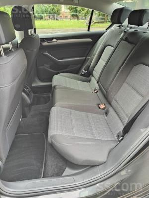 Pelēks Volkswagen Passat B8 2022 Rīga, ar dzinēja tilpumu 1.50 L un nobraukumu 97 tūkst. km par 17300 €, foto 20 vietnē AUTOMOTO.COM.LV