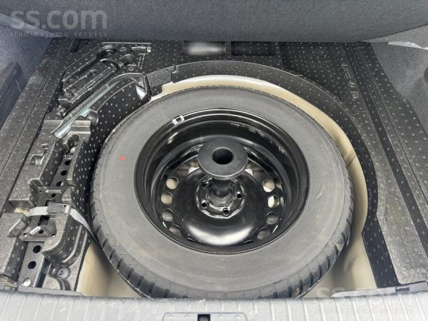 Pelēks Volkswagen Passat B8 2022 Rīga, ar dzinēja tilpumu 1.50 L un nobraukumu 77 tūkst. km par 17900 €, foto 7 vietnē AUTOMOTO.COM.LV
