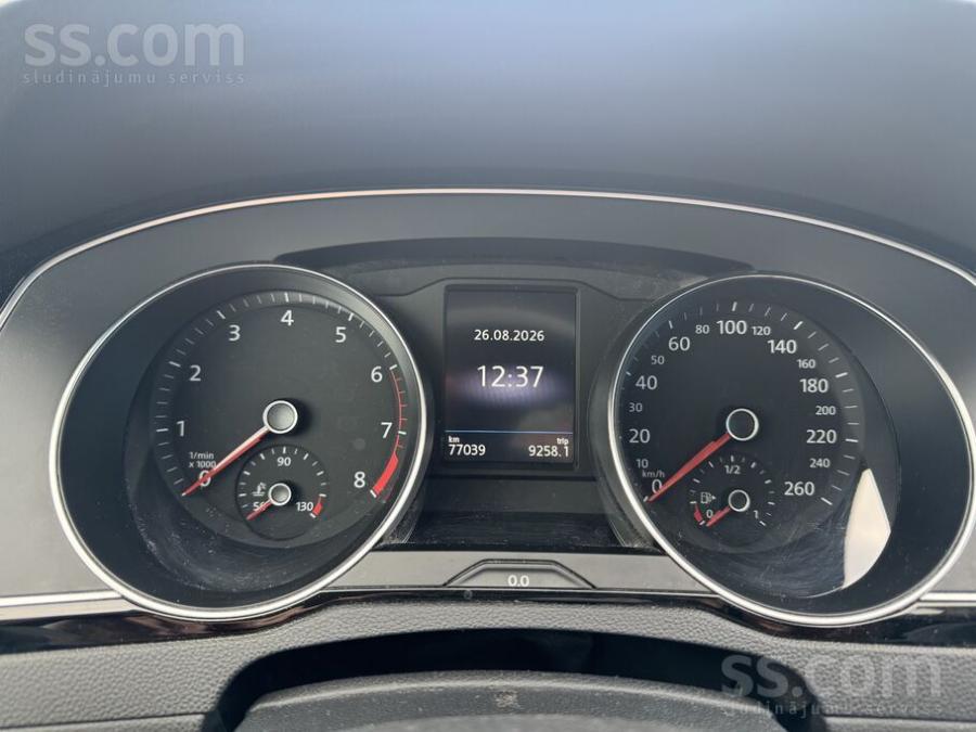Pelēks Volkswagen Passat B8 2022 Rīga, ar dzinēja tilpumu 1.50 L un nobraukumu 77 tūkst. km par 17900 €, foto 9 vietnē AUTOMOTO.COM.LV