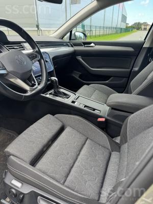 Pelēks Volkswagen Passat B8 2022 Rīga, ar dzinēja tilpumu 1.50 L un nobraukumu 77 tūkst. km par 17900 €, foto 17 vietnē AUTOMOTO.COM.LV