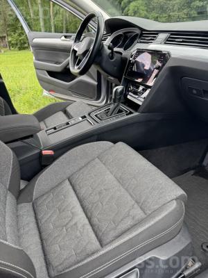 Pelēks Volkswagen Passat B8 2022 Rīga, ar dzinēja tilpumu 1.50 L un nobraukumu 77 tūkst. km par 17900 €, foto 18 vietnē AUTOMOTO.COM.LV