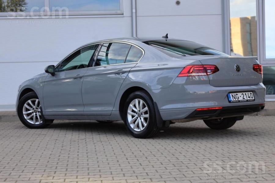 Pelēks Volkswagen Passat B8 2022 Rīga, ar dzinēja tilpumu 1.50 L un nobraukumu 65 tūkst. km par 17995 €, foto 5 vietnē AUTOMOTO.COM.LV