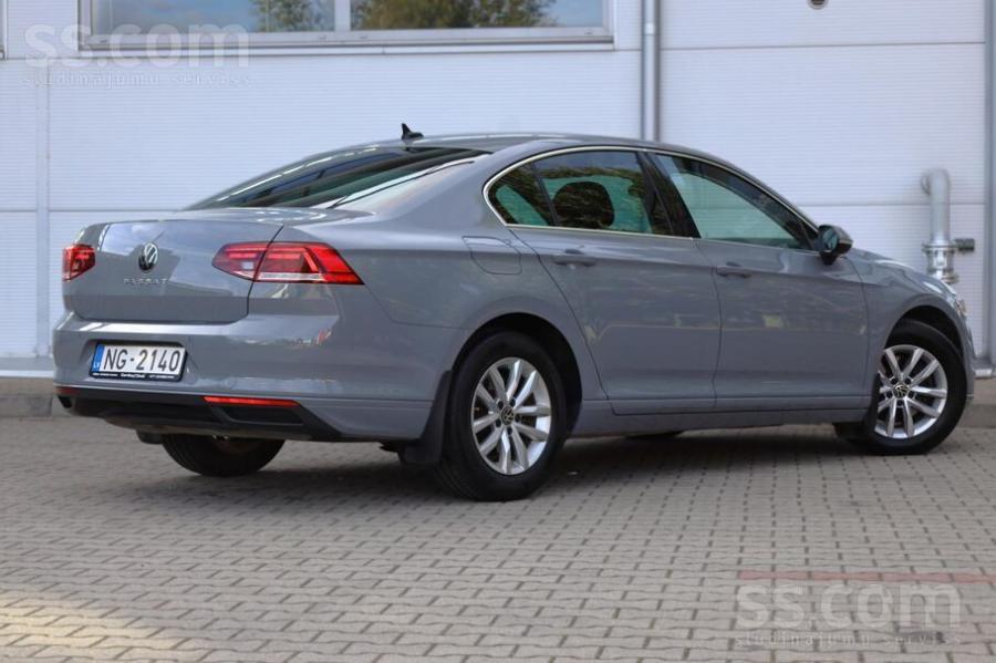 Pelēks Volkswagen Passat B8 2022 Rīga, ar dzinēja tilpumu 1.50 L un nobraukumu 65 tūkst. km par 17995 €, foto 8 vietnē AUTOMOTO.COM.LV