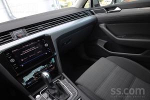 Pelēks Volkswagen Passat B8 2022 Rīga, ar dzinēja tilpumu 1.50 L un nobraukumu 65 tūkst. km par 17995 €, foto 11 vietnē AUTOMOTO.COM.LV