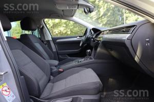 Pelēks Volkswagen Passat B8 2022 Rīga, ar dzinēja tilpumu 1.50 L un nobraukumu 65 tūkst. km par 17995 €, foto 16 vietnē AUTOMOTO.COM.LV