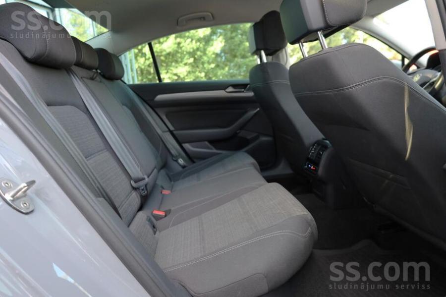 Pelēks Volkswagen Passat B8 2022 Rīga, ar dzinēja tilpumu 1.50 L un nobraukumu 65 tūkst. km par 17995 €, foto 19 vietnē AUTOMOTO.COM.LV
