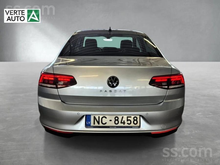 Pelēks Volkswagen Passat B8 2022 Rīga, ar dzinēja tilpumu 2.00 L un nobraukumu 121 tūkst. km par 18990 €, foto 6 vietnē AUTOMOTO.COM.LV