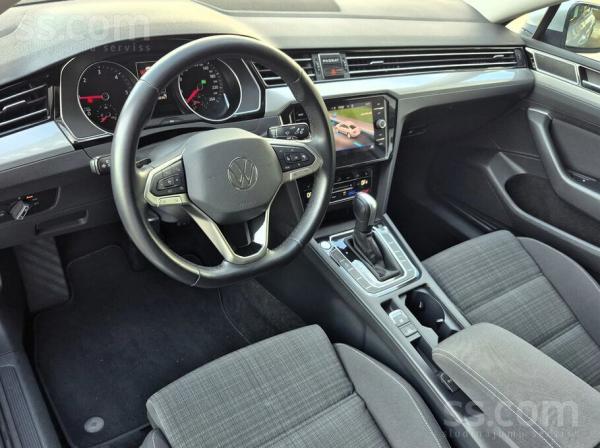 Pelēks Volkswagen Passat B8 2022 Rīga, ar dzinēja tilpumu 2.00 L un nobraukumu 121 tūkst. km par 18990 €, foto 8 vietnē AUTOMOTO.COM.LV