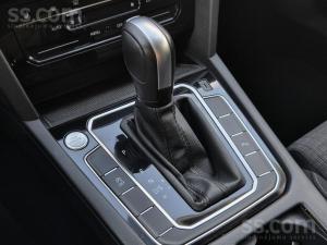 Pelēks Volkswagen Passat B8 2022 Rīga, ar dzinēja tilpumu 2.00 L un nobraukumu 121 tūkst. km par 18990 €, foto 12 vietnē AUTOMOTO.COM.LV