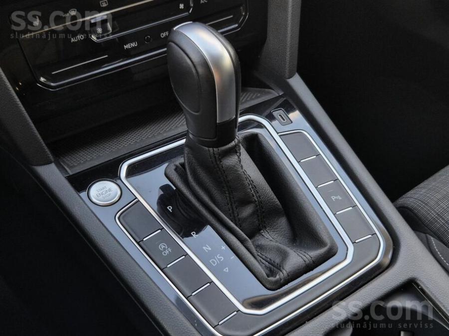 Pelēks Volkswagen Passat B8 2022 Rīga, ar dzinēja tilpumu 2.00 L un nobraukumu 121 tūkst. km par 18990 €, foto 12 vietnē AUTOMOTO.COM.LV