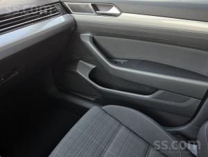 Pelēks Volkswagen Passat B8 2022 Rīga, ar dzinēja tilpumu 2.00 L un nobraukumu 121 tūkst. km par 18990 €, foto 14 vietnē AUTOMOTO.COM.LV