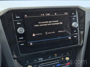 Pelēks Volkswagen Passat B8 2022 Rīga, ar dzinēja tilpumu 2.00 L un nobraukumu 121 tūkst. km par 18990 €, foto 18 vietnē AUTOMOTO.COM.LV