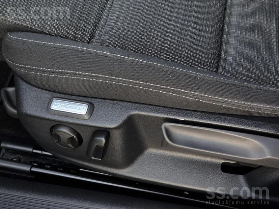 Pelēks Volkswagen Passat B8 2022 Rīga, ar dzinēja tilpumu 2.00 L un nobraukumu 121 tūkst. km par 18990 €, foto 23 vietnē AUTOMOTO.COM.LV