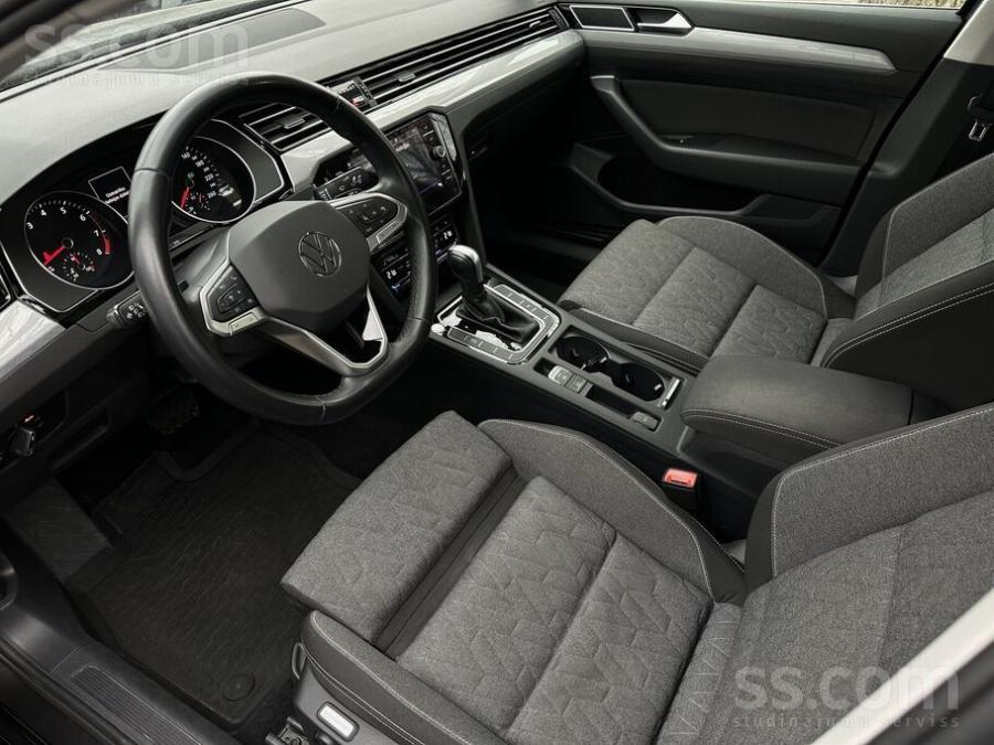 Pelēks Volkswagen Passat B8 2023 Rīga, ar dzinēja tilpumu 1.50 L un nobraukumu 56 tūkst. km par 22950 €, foto 8 vietnē AUTOMOTO.COM.LV