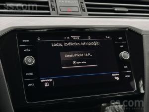 Pelēks Volkswagen Passat B8 2023 Rīga, ar dzinēja tilpumu 1.50 L un nobraukumu 56 tūkst. km par 22950 €, foto 13 vietnē AUTOMOTO.COM.LV