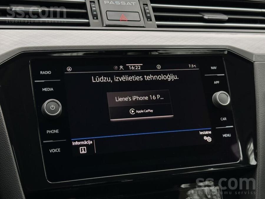 Pelēks Volkswagen Passat B8 2023 Rīga, ar dzinēja tilpumu 1.50 L un nobraukumu 56 tūkst. km par 22950 €, foto 13 vietnē AUTOMOTO.COM.LV