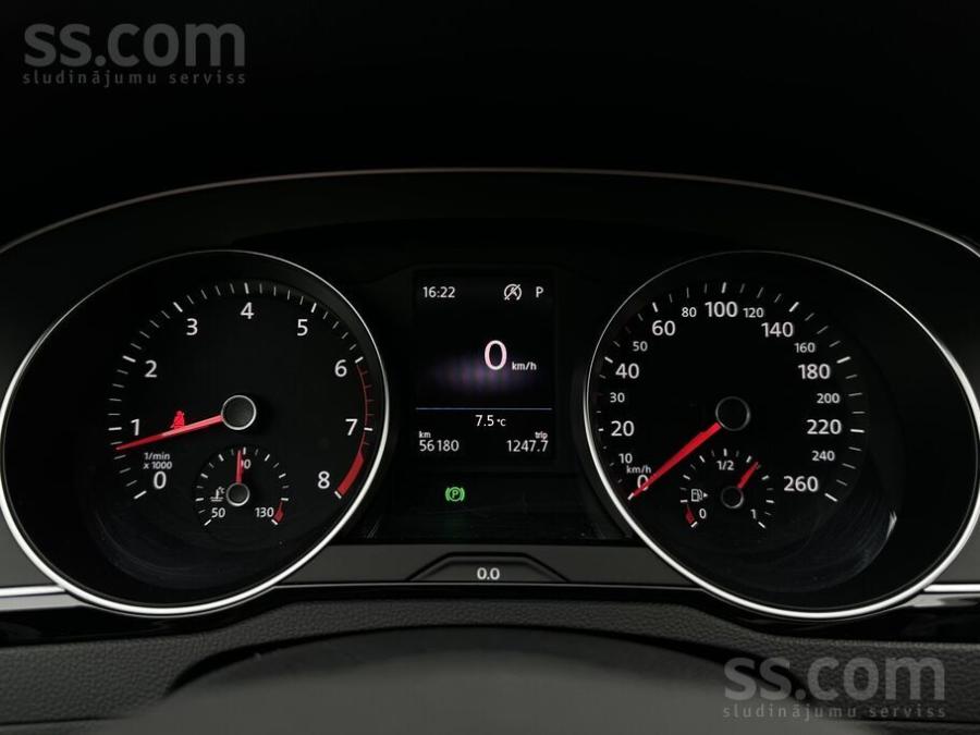 Pelēks Volkswagen Passat B8 2023 Rīga, ar dzinēja tilpumu 1.50 L un nobraukumu 56 tūkst. km par 22950 €, foto 24 vietnē AUTOMOTO.COM.LV