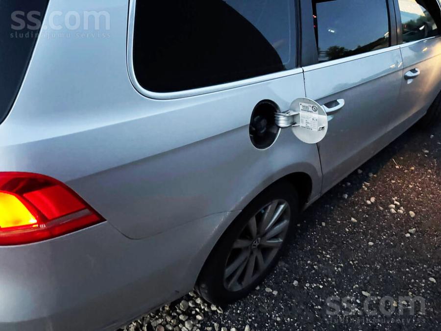 Pelēks Volkswagen Passat B8 2011 Rīga, ar dzinēja tilpumu 1.60 L un nobraukumu 0 tūkst. km par 4235 €, foto 10 vietnē AUTOMOTO.COM.LV