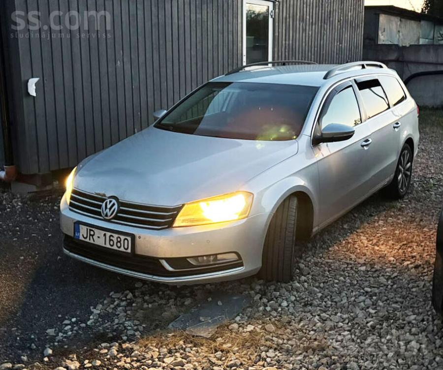 Pelēks Volkswagen Passat B8 2011 Rīga, ar dzinēja tilpumu 1.60 L un nobraukumu 0 tūkst. km par 4235 €, foto 12 vietnē AUTOMOTO.COM.LV