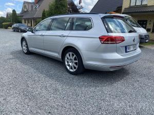 Grey Volkswagen Passat B8 2015 in Saldus, with an engine capacity of 2.00 L and mileage of 305 thousand km for 8599 €, photo 7 on AUTOMOTO.COM.LV