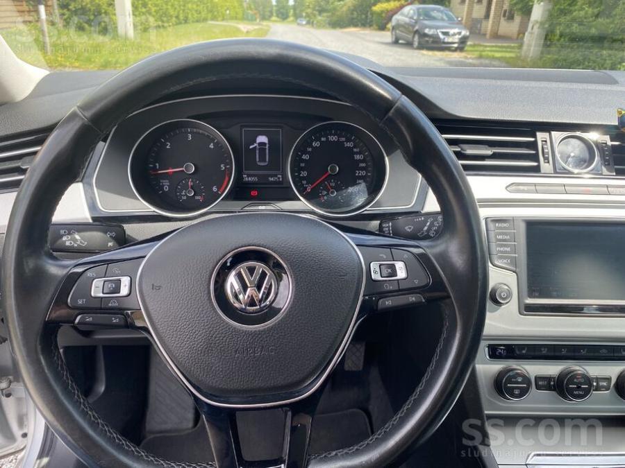 Grey Volkswagen Passat B8 2015 in Saldus, with an engine capacity of 2.00 L and mileage of 305 thousand km for 8599 €, photo 12 on AUTOMOTO.COM.LV