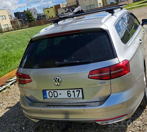 Grey Volkswagen Passat B8 2015 in Riga, with an engine capacity of 2.00 L and mileage of 284 thousand km for 7200 €, photo 4 on AUTOMOTO.COM.LV