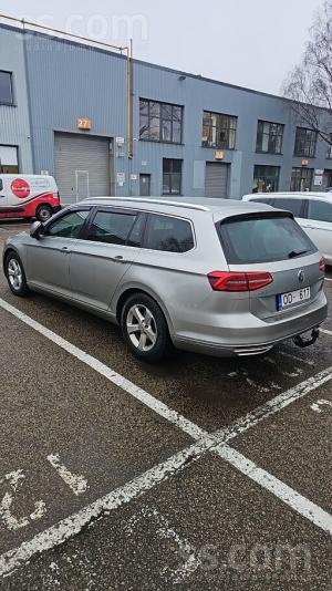 Grey Volkswagen Passat B8 2015 in Riga, with an engine capacity of 2.00 L and mileage of 292 thousand km for 6500 €, photo 5 on AUTOMOTO.COM.LV