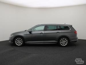Pelēks Volkswagen Passat B8 2015 Viļņa, ar dzinēja tilpumu 1.60 L un nobraukumu 214 tūkst. km par 10399 €, foto 6 vietnē AUTOMOTO.COM.LV