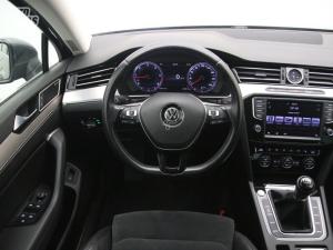Pelēks Volkswagen Passat B8 2015 Viļņa, ar dzinēja tilpumu 1.60 L un nobraukumu 214 tūkst. km par 10399 €, foto 17 vietnē AUTOMOTO.COM.LV