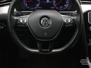 Pelēks Volkswagen Passat B8 2015 Viļņa, ar dzinēja tilpumu 1.60 L un nobraukumu 214 tūkst. km par 10399 €, foto 18 vietnē AUTOMOTO.COM.LV