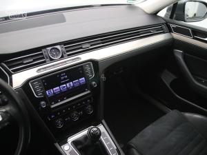 Pelēks Volkswagen Passat B8 2015 Viļņa, ar dzinēja tilpumu 1.60 L un nobraukumu 214 tūkst. km par 10399 €, foto 21 vietnē AUTOMOTO.COM.LV