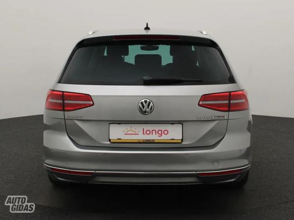 Pelēks Volkswagen Passat B8 2015 Viļņa, ar dzinēja tilpumu 2.00 L un nobraukumu 254 tūkst. km par 10499 €, foto 5 vietnē AUTOMOTO.COM.LV