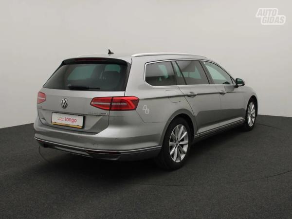 Pelēks Volkswagen Passat B8 2015 Viļņa, ar dzinēja tilpumu 2.00 L un nobraukumu 254 tūkst. km par 10499 €, foto 8 vietnē AUTOMOTO.COM.LV