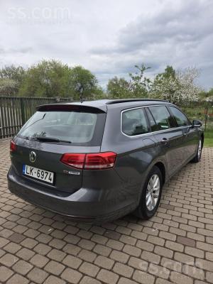 Pelēks Volkswagen Passat B8 2015 Rīga, ar dzinēja tilpumu 1.60 L un nobraukumu 280 tūkst. km par 7800 €, foto 4 vietnē AUTOMOTO.COM.LV