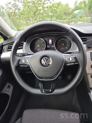 Pelēks Volkswagen Passat B8 2015 Rīga, ar dzinēja tilpumu 1.60 L un nobraukumu 280 tūkst. km par 7800 €, foto 7 vietnē AUTOMOTO.COM.LV