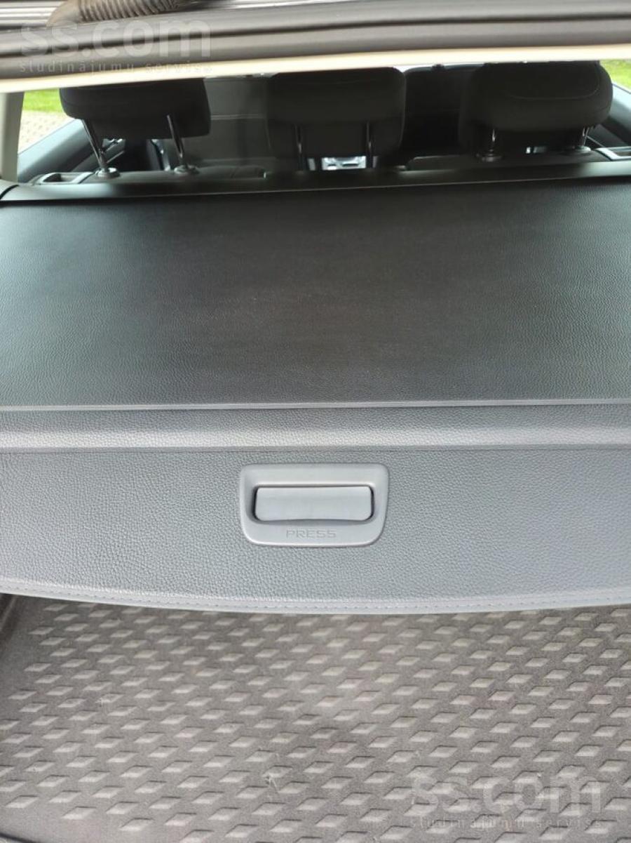 Pelēks Volkswagen Passat B8 2015 Rīga, ar dzinēja tilpumu 1.60 L un nobraukumu 280 tūkst. km par 7800 €, foto 13 vietnē AUTOMOTO.COM.LV