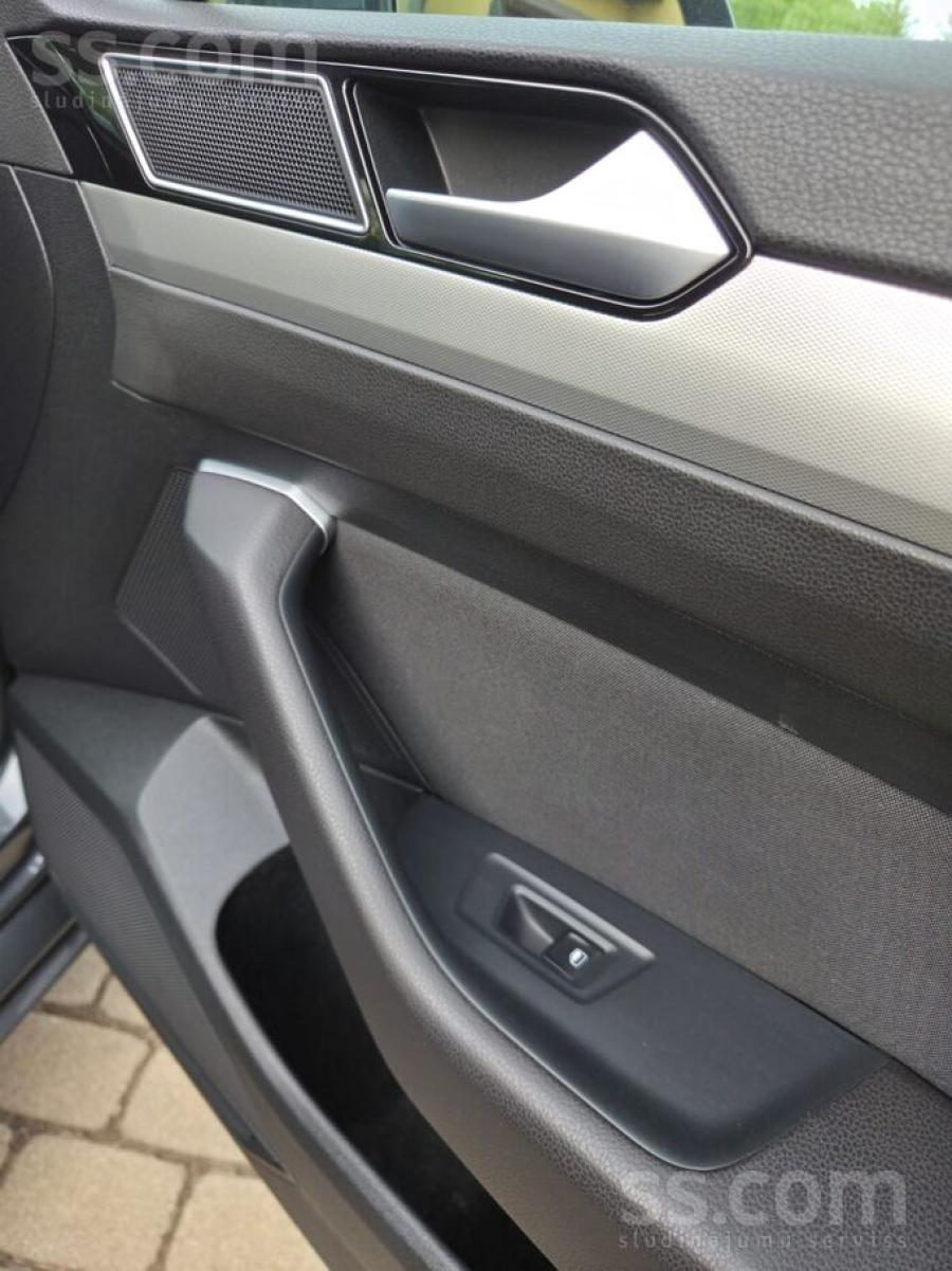 Pelēks Volkswagen Passat B8 2015 Rīga, ar dzinēja tilpumu 1.60 L un nobraukumu 280 tūkst. km par 7800 €, foto 14 vietnē AUTOMOTO.COM.LV