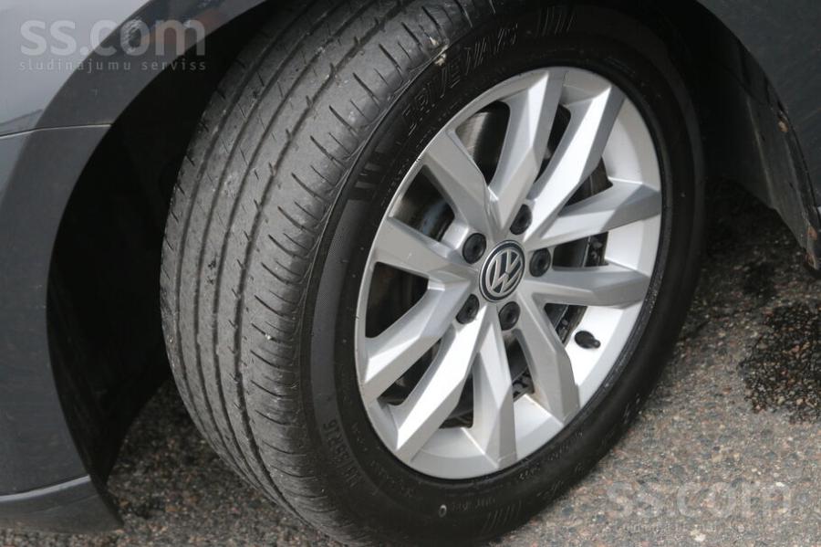 Pelēks Volkswagen Passat B8 2015 Rīga, ar dzinēja tilpumu 2.00 L un nobraukumu 0 tūkst. km par 6990 €, foto 22 vietnē AUTOMOTO.COM.LV