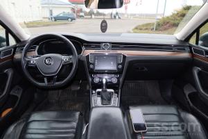 Grey Volkswagen Passat B8 2015 in Riga, with an engine capacity of 2.00 L and mileage of 363 thousand km for 9800 €, photo 8 on AUTOMOTO.COM.LV