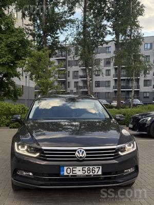 Pelēks Volkswagen Passat B8 2015 Rīga, ar dzinēja tilpumu 2.00 L un nobraukumu 175 tūkst. km par 11950 €, foto  vietnē AUTOMOTO.COM.LV