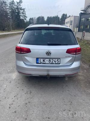 Pelēks Volkswagen Passat B8 2015 Rīga, ar dzinēja tilpumu 2.00 L un nobraukumu 353 tūkst. km par 5000 €, foto 4 vietnē AUTOMOTO.COM.LV