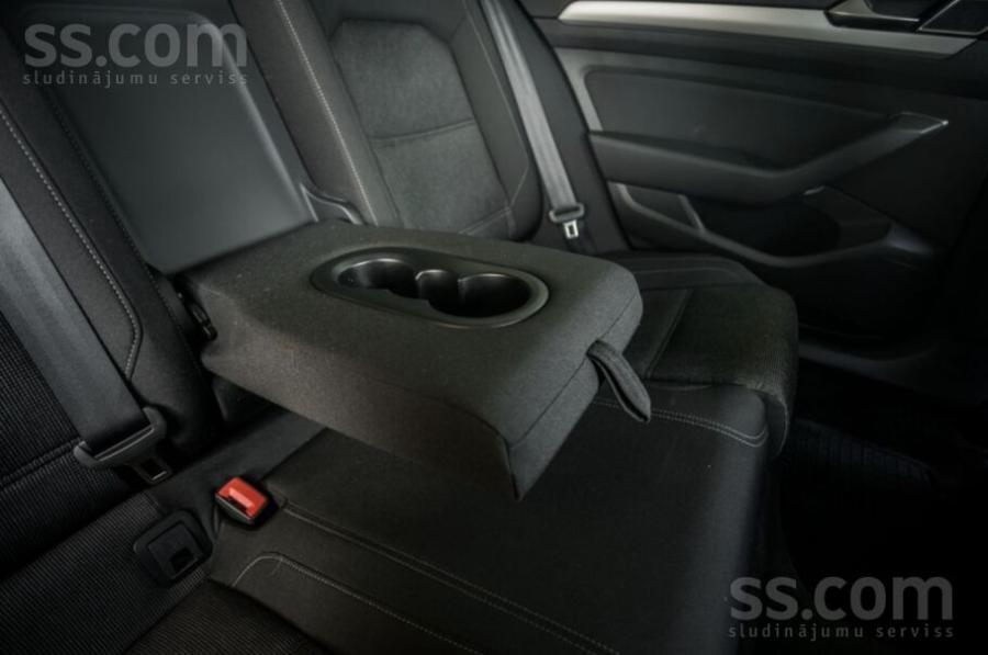 Grey Volkswagen Passat B8 2015 in Riga, with an engine capacity of 2.00 L and mileage of 0 thousand km for 7900 €, photo 14 on AUTOMOTO.COM.LV