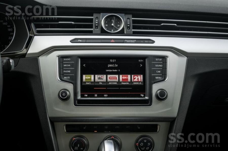 Grey Volkswagen Passat B8 2015 in Riga, with an engine capacity of 2.00 L and mileage of 0 thousand km for 7900 €, photo 17 on AUTOMOTO.COM.LV