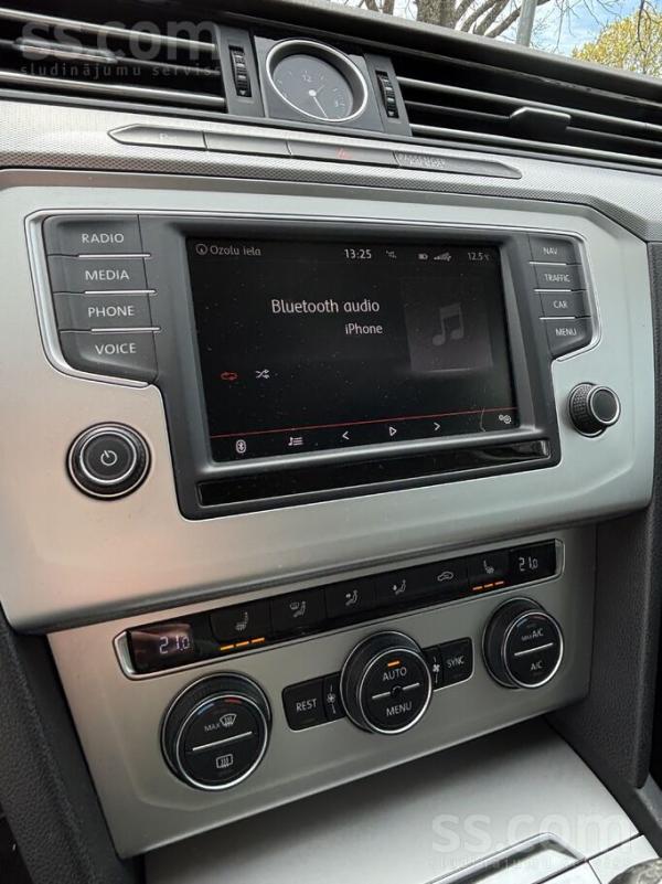 Grey Volkswagen Passat B8 2015 in Riga, with an engine capacity of 1.60 L and mileage of 297 thousand km for 6700 €, photo 10 on AUTOMOTO.COM.LV
