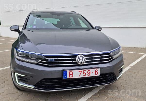 Grey Volkswagen Passat B8 2015 in Riga, with an engine capacity of 1.40 L and mileage of 249 thousand km for 11990 €, photo 8 on AUTOMOTO.COM.LV