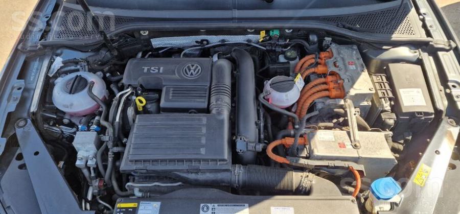 Pelēks Volkswagen Passat B8 2015 Rīga, ar dzinēja tilpumu 1.40 L un nobraukumu 249 tūkst. km par 11990 €, foto 31 vietnē AUTOMOTO.COM.LV