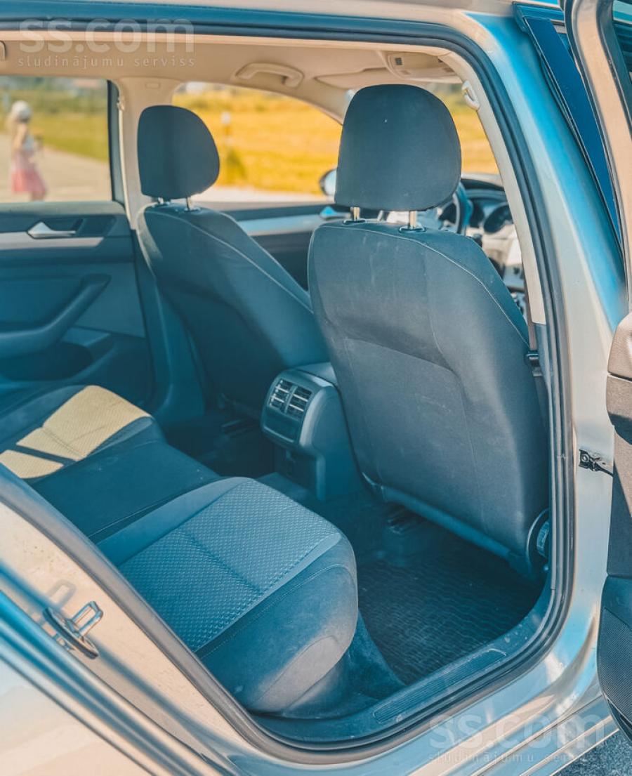 Grey Volkswagen Passat B8 2015 in Riga, with an engine capacity of 2.00 L and mileage of 259 thousand km for 8500 €, photo 21 on AUTOMOTO.COM.LV