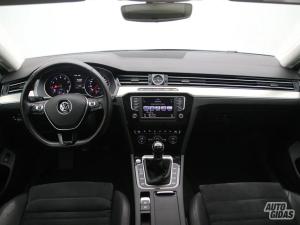 Pelēks Volkswagen Passat B8 2015 Viļņa, ar dzinēja tilpumu 1.40 L un nobraukumu 201 tūkst. km par 9999 €, foto 3 vietnē AUTOMOTO.COM.LV